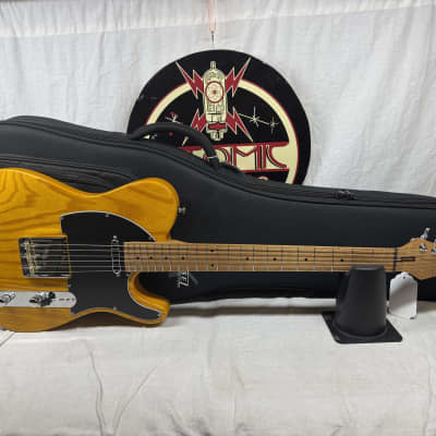 Kiesel Retro Solo Guitar with Gig Bag | Reverb