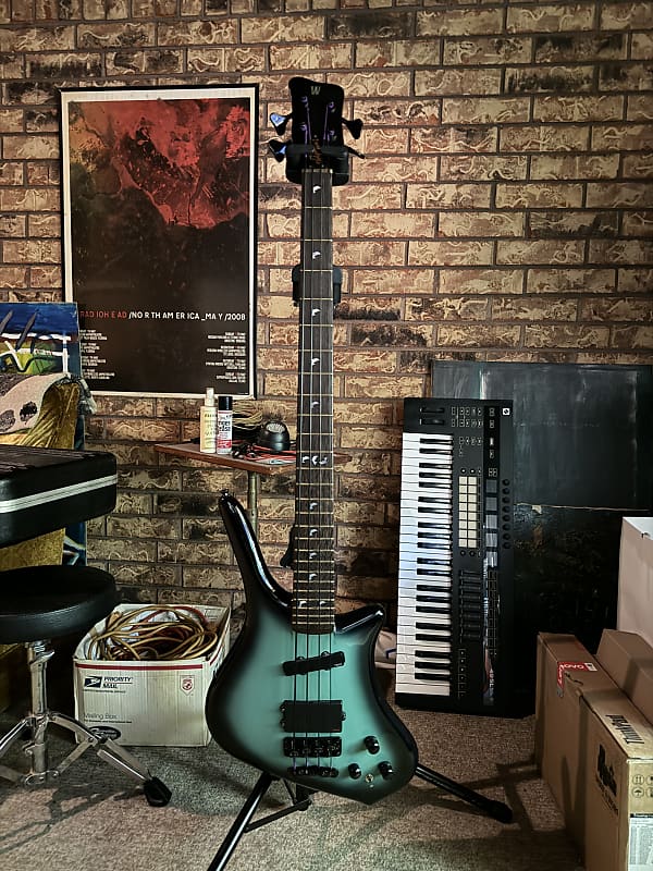 Warwick Dolphin Pro 1 / EARLY 1989 - 4 String / Seaglass | Reverb