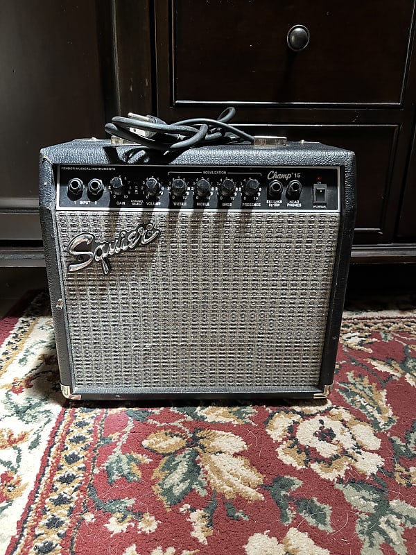 Squier Champ 15 Guitar Combo Amplifier 1990s | Reverb