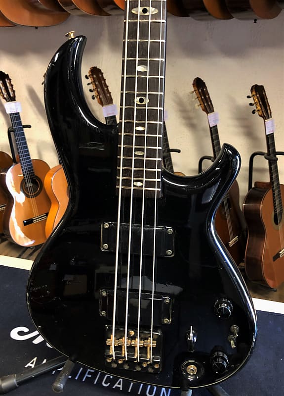Très rare Aria pro 2 SB Black and gold de 1984 fabriquée au | Reverb