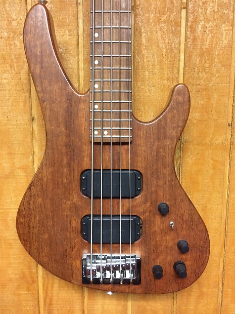 Washburn USA Custom Shop XB 925 | Reverb