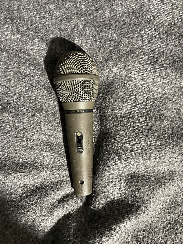 Radio Shack 33-3001 Unidirectional Dynamic Microphone Gray | Reverb