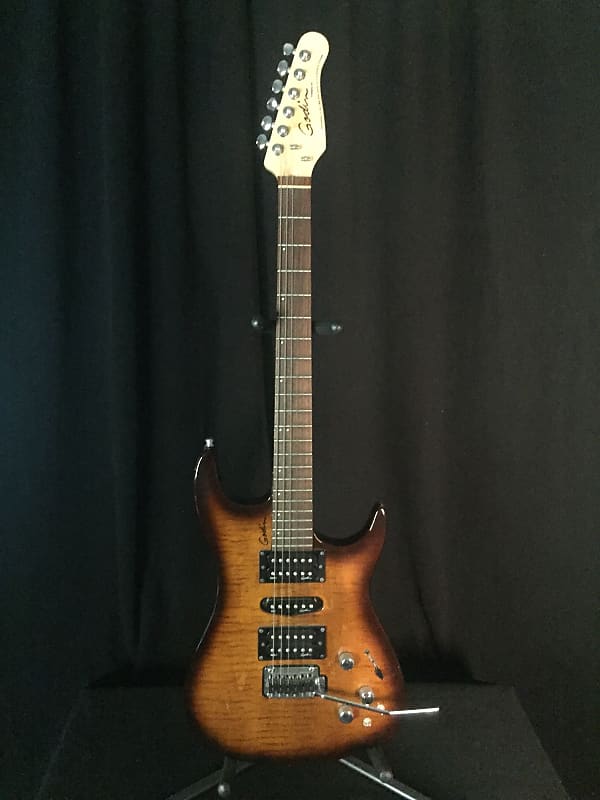 Godin Freeway SA | Reverb