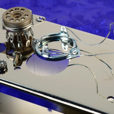 Belton EL84 Tube Socket And Keeper Kit, #91984 | Reverb