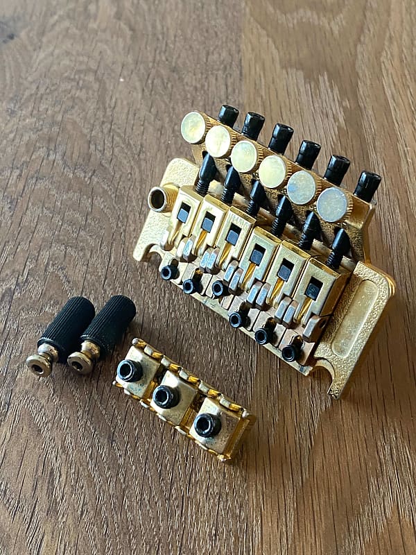 Floyd Rose Licensed Locking Tremolo with R3 Nut - Gold | Reverb