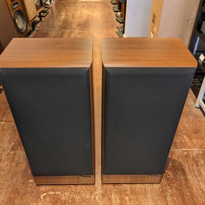 Infinity SM-152 Floor Standing Speakers - Walnut Finish - | Reverb