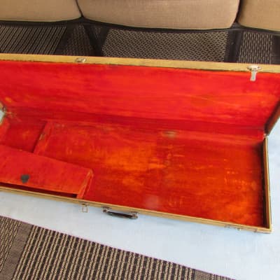 1963 Fender Bass Case Vintage White Tolex Fender Bass Case | Reverb