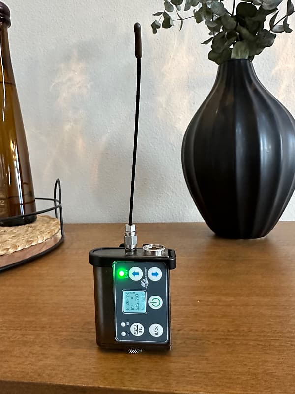 Lectrosonics SMWB Miniature Wideband Transmitter A-1 | Reverb