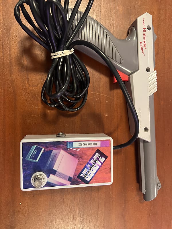 Nintendo Zapper 1985 | Reverb