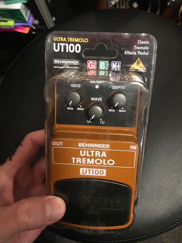 Behringer UT100 Tremolo | Reverb