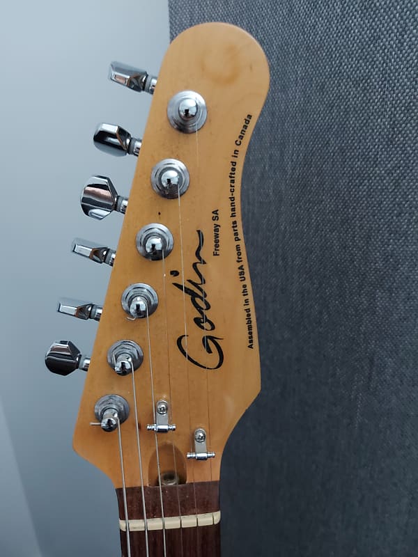 Godin Freeway SA | Reverb Canada