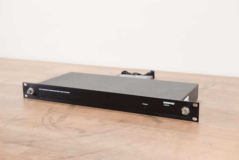 Shure UA844US Wideband UHF Antenna and Power Distributor | Reverb UK