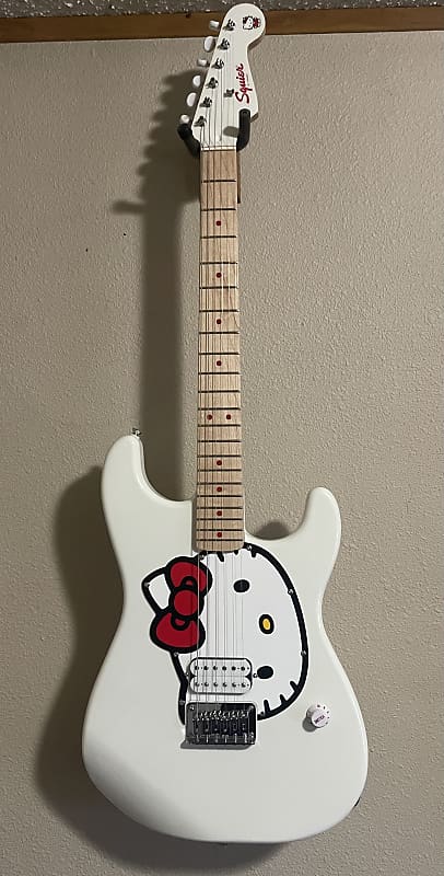 Squier Hello Kitty 2024 - White | Reverb