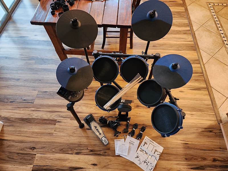 Alesis Nitro Mesh 2022 Blue lightning | Reverb