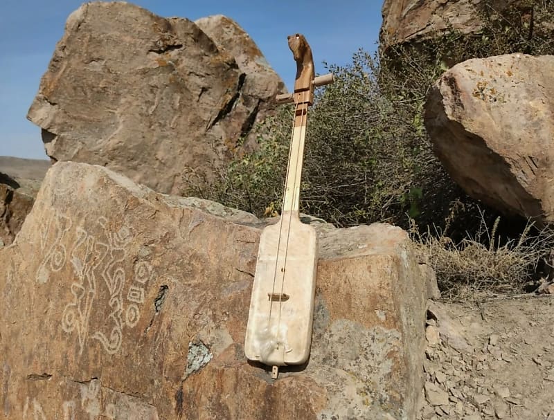 igil (bowed musical instrument) | Reverb