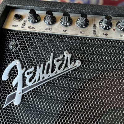 Fender Vintage 1990s Roc Pro 700 Valve Hybrid Electric | Reverb UK