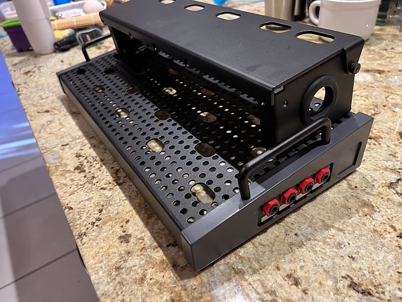 Temple Audio SOLO 18 Pedalboard with Extras! | Reverb