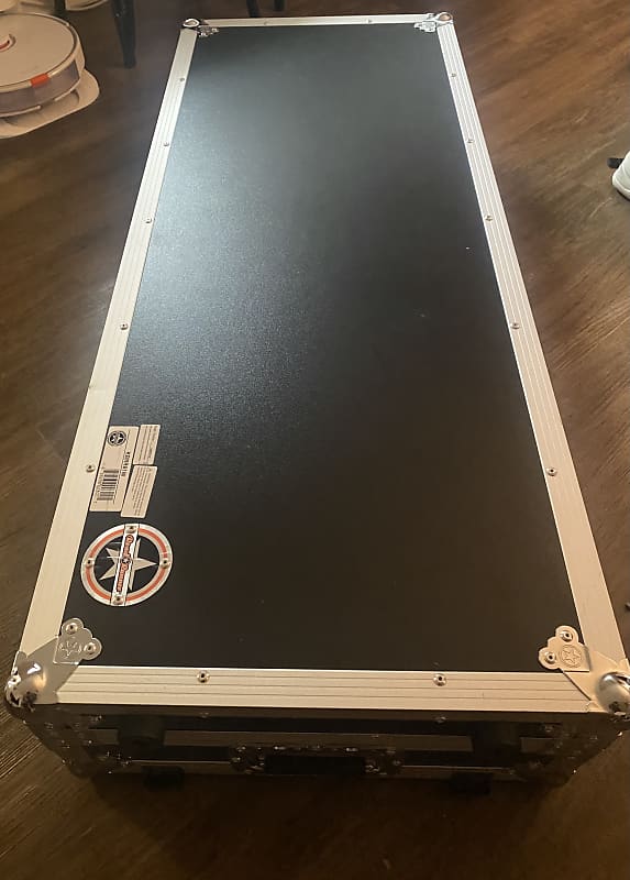 Road Runner Keyboard Flight Case w/Casters 61 Key | Reverb