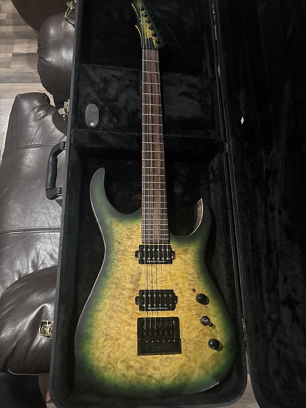 Dzilia Ss Super Strat 2021 - Lizard burst | Reverb