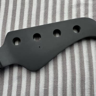 MOSES Graphite Fretless PRECISION BASS neck, P-BASS, 40.5 mm | Reverb