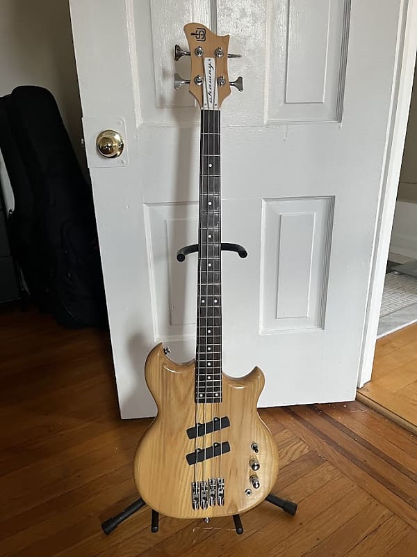 Chowny SWB-1 Scott Whitley Signature Short Scale Bass | Reverb