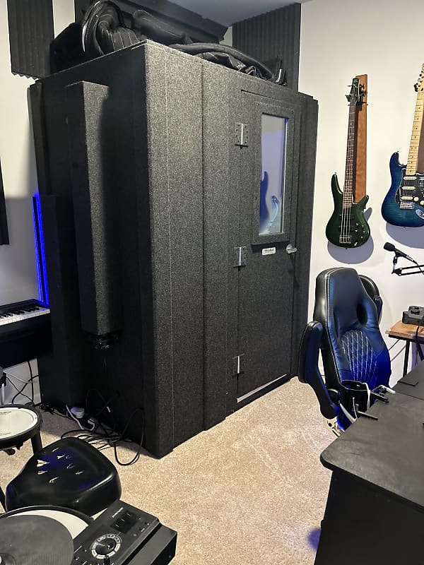 Whisper Room SE 2000 4x5 With Light Package and Window | Reverb