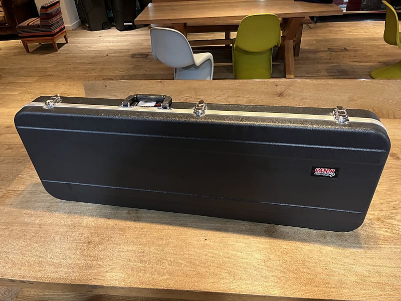 Gator Stratocaster hard case | Reverb UK