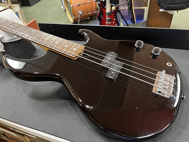 Yamaha BB300 4-String Bass Guitar With Original Gig Bag | Reverb