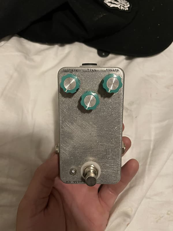 Make sounds loudly Rams Head Fuzz/Compressor pedal Natural | Reverb