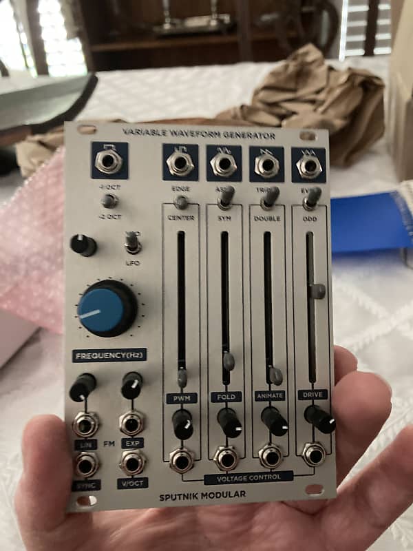 Sputnik Modular Variable Waveform Generator 2022 Silver | Reverb