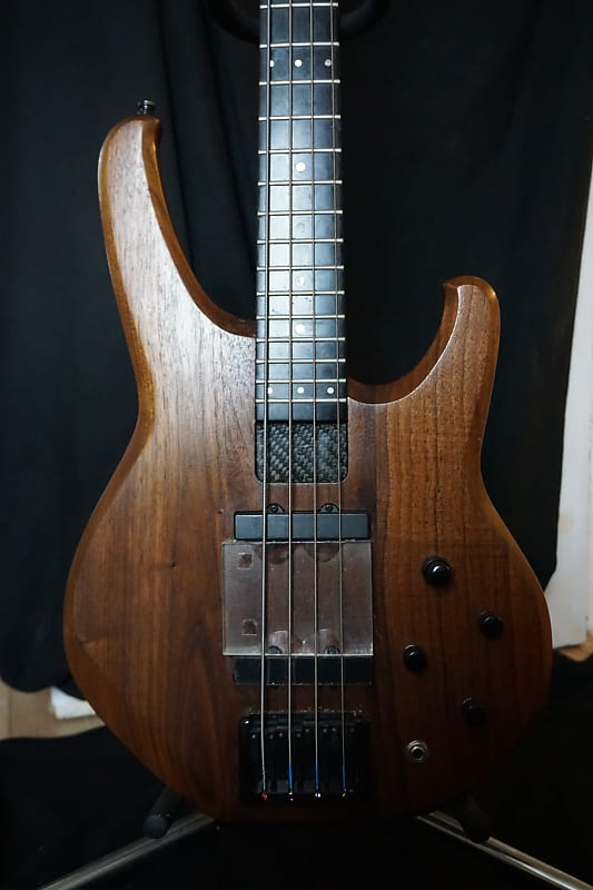 Excellent condition Status Graphite Energy Matrix bass guitar | Reverb