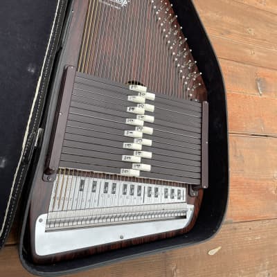 Oscar Schmidt 15 Chord Button Autoharp w/case | Reverb