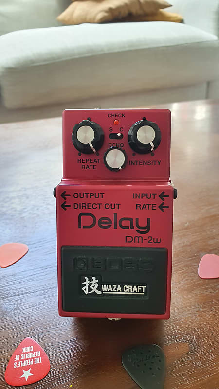 Boss DM-2W Delay Waza Craft 2015 - Present - Pink | Reverb