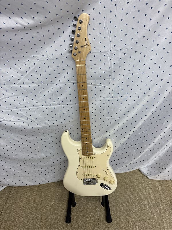 Smiger Strat with Hot Pick Ups | Reverb