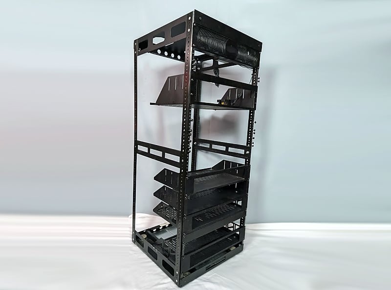 Middle Atlantic 20'' Deep 20U BXTBR/ AXS Rack With Shelves & | Reverb