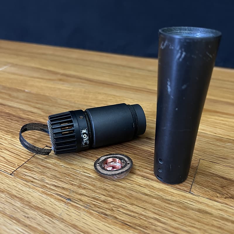 Shure SM57 Cardioid Dynamic Microphone NON-FUNCTIONING | Reverb