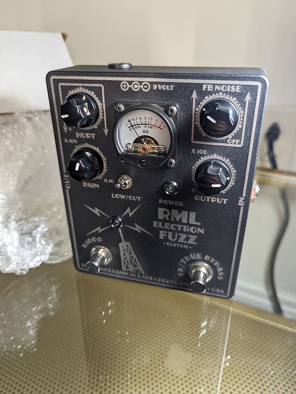 Retro Mechanical Labs Electron Fuzz | Reverb