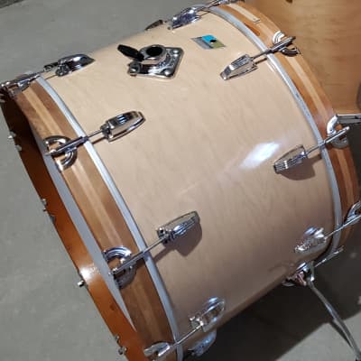 Ludwig 22" bass drum 70's-80's blue olive badge - maple | Reverb