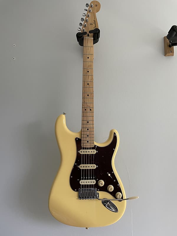 Fender Stratocaster 2020 Yellow | Reverb