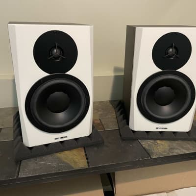 Dynaudio LYD 48 3-Way Monitor - Right - Black | Reverb