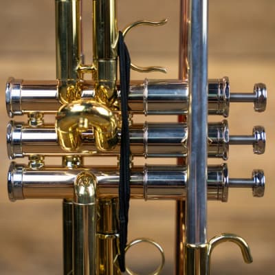 Getzen 900DLX Eterna Series Trumpet in Lacquer w/Case | Reverb