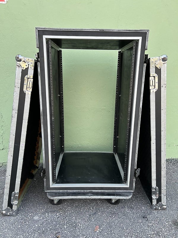 DSP Quality Cases 20 Space Case On Wheels #03885 #03886 | Reverb