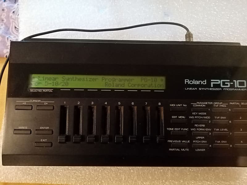 Roland PG-10 Linear Synthesizer Programmer | Reverb