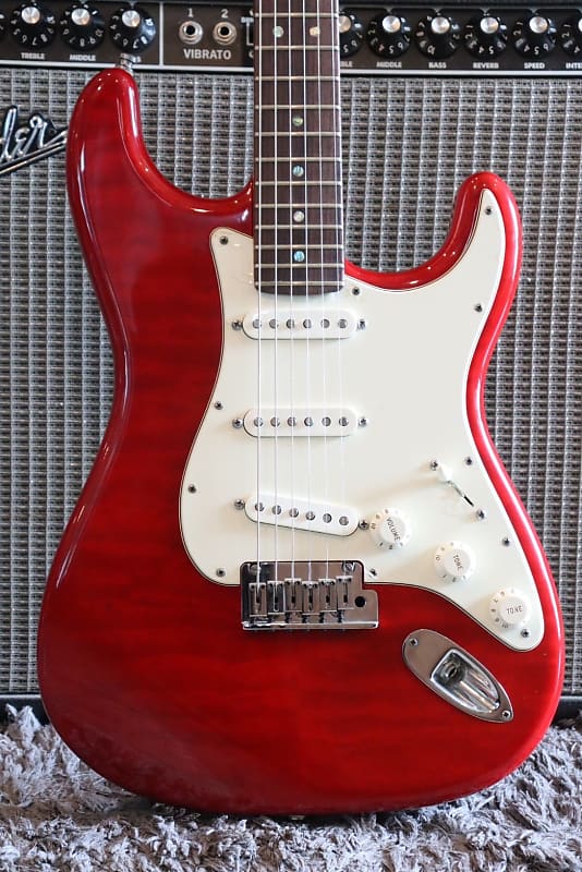 Fender Custom shop Deluxe Quilt Top Candy Red 2012 Abby | Reverb UK