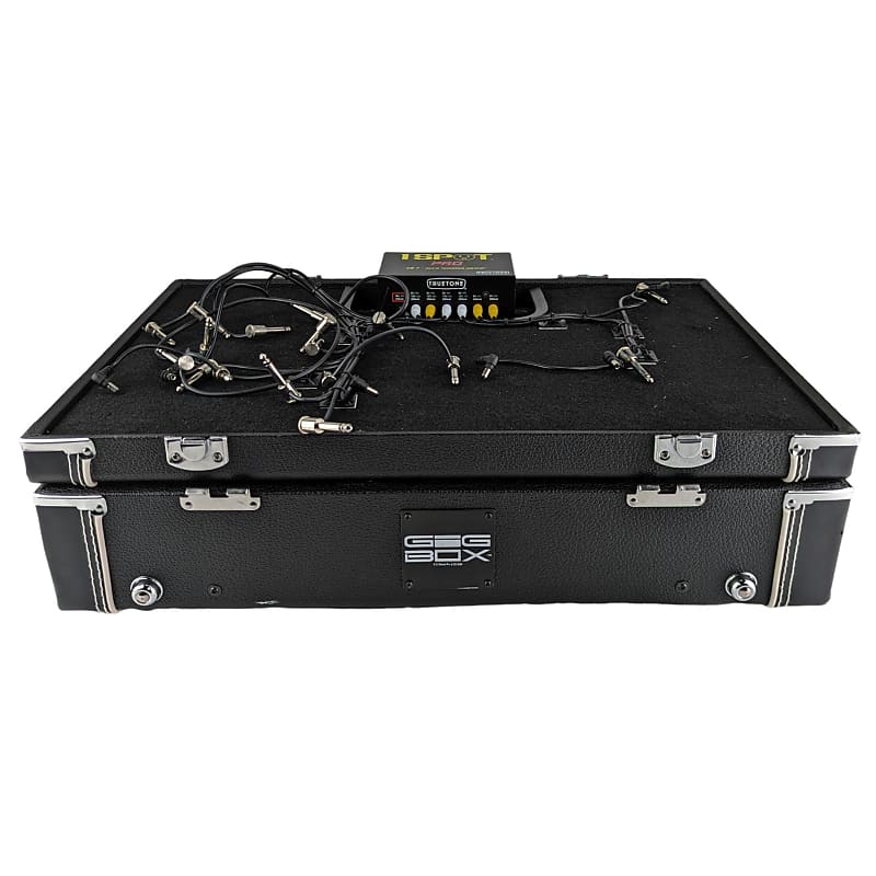 Used Gator Gig-Box JR Pedalboard and Guitar Stand w/ Power | Reverb