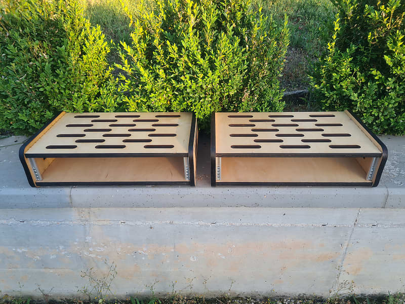 Wooden desktop rack stand for 19" audio units size 2U | Reverb