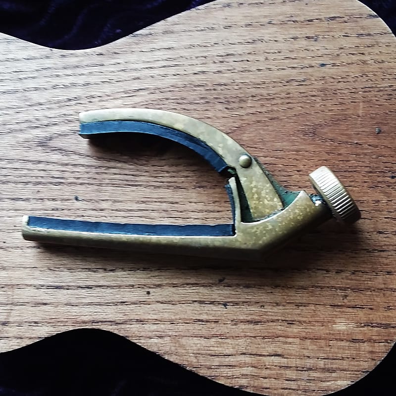 Dunlop VICTOR capo - bronze | Reverb