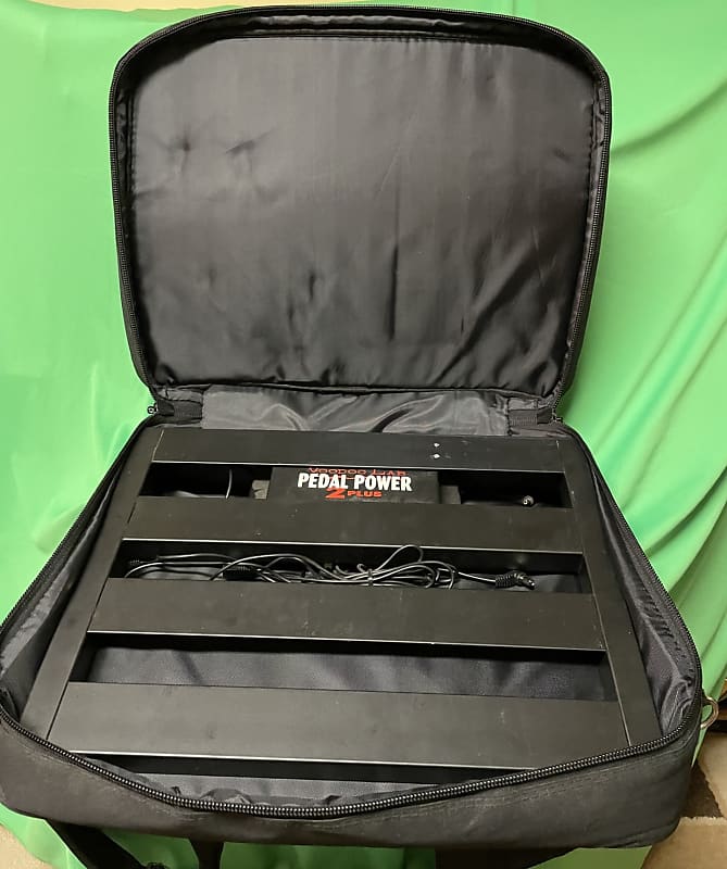 Pedaltrain Pedal Board with VooDoo Labs Pedal Power 2 Plus | Reverb