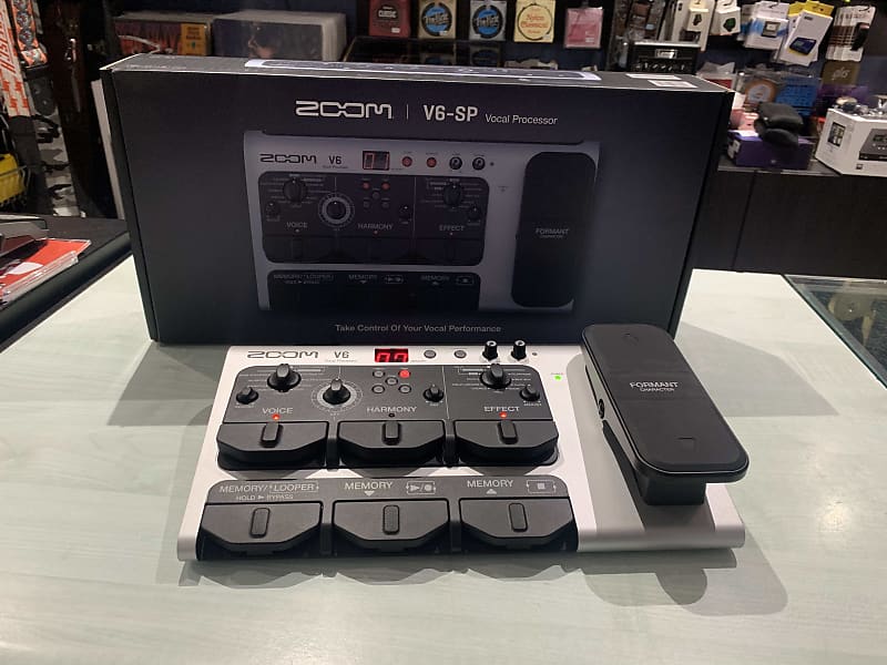 Zoom V6 Vocal Processor | Reverb France