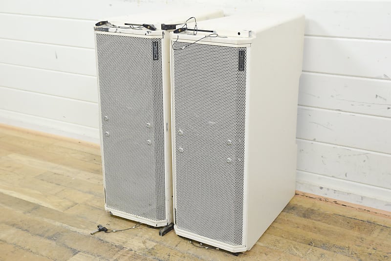 QSC WideLine-10 Dual 10-Inch Wide Line Array Speaker PAIR | Reverb